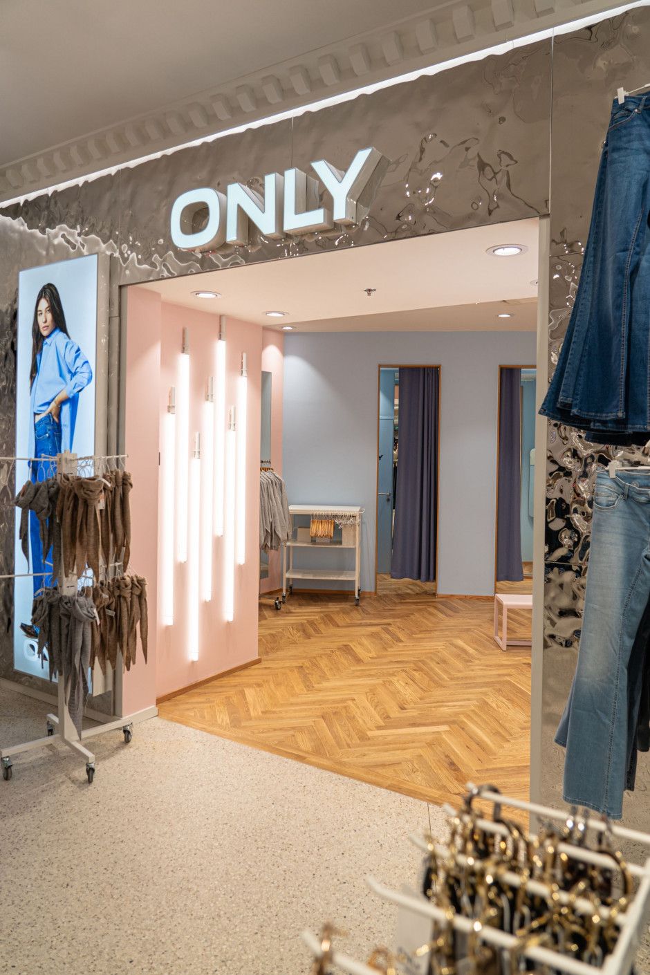 ONLY Store Design Collaboration | STUDIO 9 Retail Decorations - Studio ...